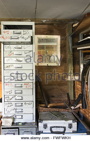 untidy work shed Stock Photo: 66465319 - Alamy