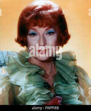 BEWITCHED (TV) AGNES MOOREHEAD Stock Photo: 29289389 - Alamy