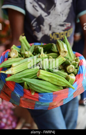 Ethiopian okra sold in the vibrant markets of Addis Ababa Stock Photo ...