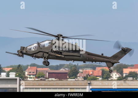 Italian Army Agusta A-129C Mangusta (Mongoose) attack helicopter ...