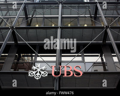 5 Broadgate, Broadgate Circle, UBS headquarters office building designed by Ken Shuttleworth of ...