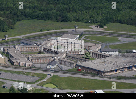 Perimeter fence at maximum security prison for juveniles in Omaha ...