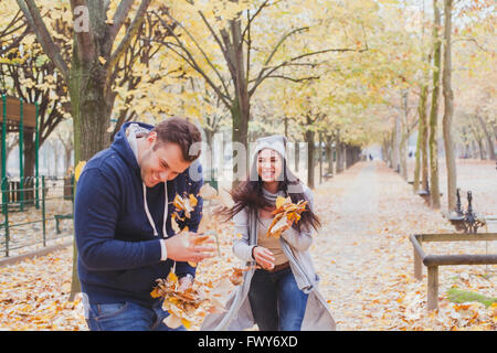 Happy young couple Stock Photo - Alamy