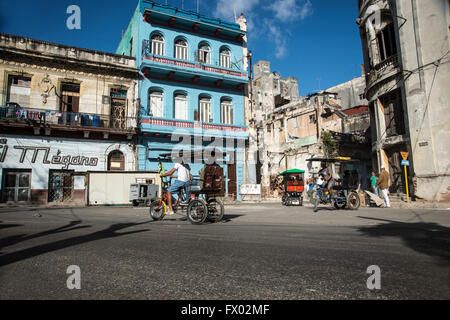 Collapsed Building in Centro Habana, Havana, Cuba. Urban decay Stock ...