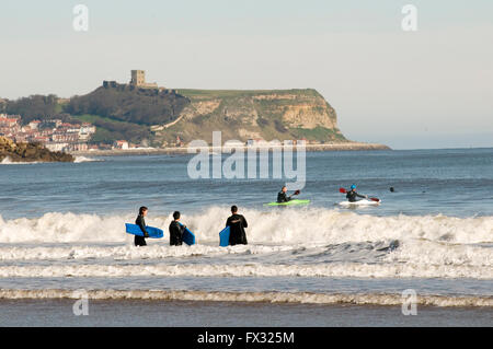 Cayton Bay, Scarborough, UK. 10th April, 2016. Nice Weather at ...