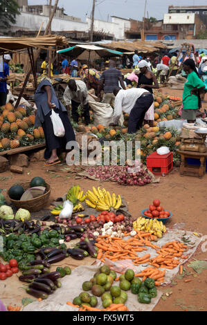 Market place in Kampala, Uganda Stock Photo - Alamy