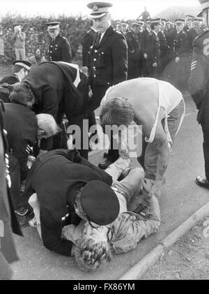 Miners strike 1984 Bilston Glen miners arguing with each other police ...