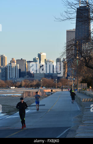 Chicago, Illinois, Lakefront bike and jogging path Stock Photo - Alamy
