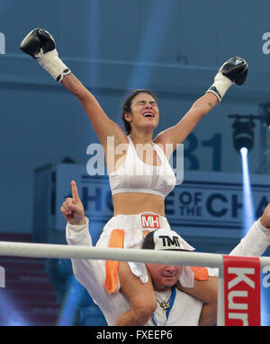 Ladies boxing match between Monika Henao of Columbia and Sara ...