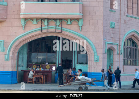 Malecón, Havana, Cuba Stock Photo - Alamy