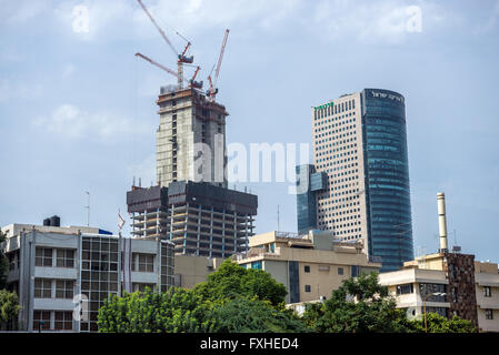 Kirya Tower also called HaYovel Tower - Tel Aviv Government Complex in ...