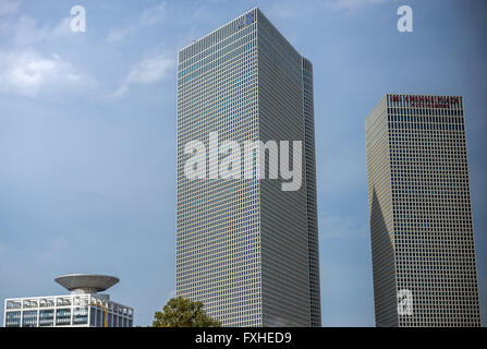 Azrieli Center Circular, Triangular and Square Towers in Tel Aviv city ...