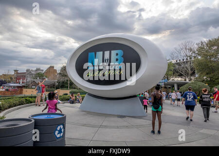 The Men In Black Theme Park Ride And Gift Store At Universal Studios ...