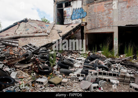heaped up building rubble after a demolition Stock Photo - Alamy