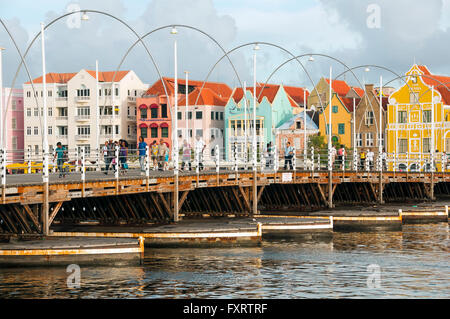 Queen Emma floating pontoon bridge being retracted due to ship traffic ...