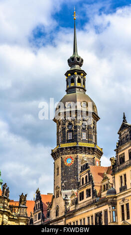 Dresden: Schloss Dresden Castle, tower Hausmannsturm, bridge to ...