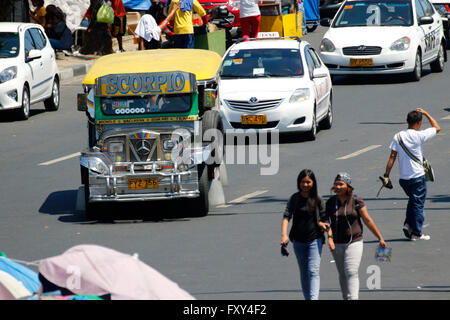 JEEF BUS & TAXI BACLARAN MANILA PHILIPPINES 05 May 2015 Stock Photo - Alamy