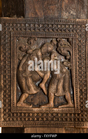 wrestlers Sri lanka wood carving on supporting temple posts Embekke ...