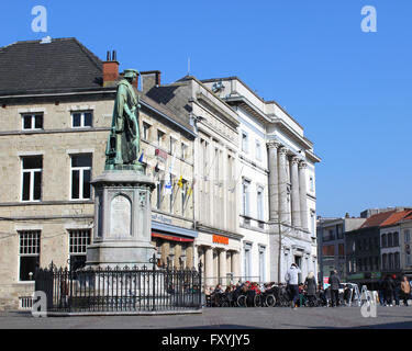 The statue of Dirk Martens on the Grote Markt in Aalst (Belgium, 04/08 ...