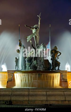 Raices Fountain Old San Juan at the tip of Paseo de La Princesa, Puerto ...