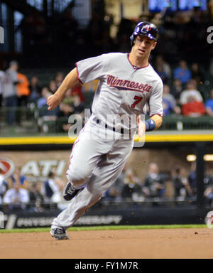 Minnesota Twins' Joe Mauer runs the bases against the Detroit Tigers in ...