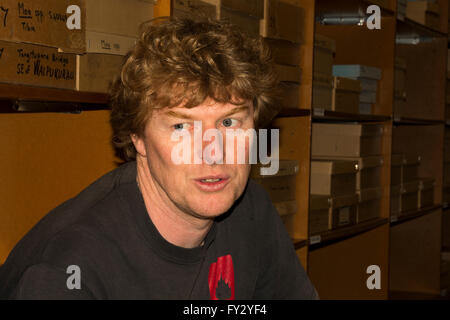 Alan Tennyson is curator of vertebrate zoology in the Te Papa National ...