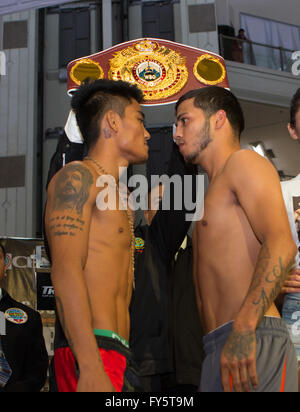 22/4/2016 Ayala Centre,Cebu City,Philippines. Philippine boxer Jason ...
