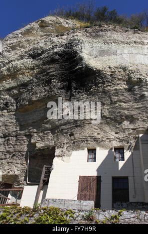 Troglodyte homes Rochecorbon France April 2016 Stock Photo - Alamy