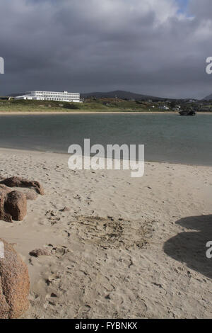 Bunbeg beach and Ostan Gweedore Hotel, Co. Donegal, Ireland Stock Photo ...