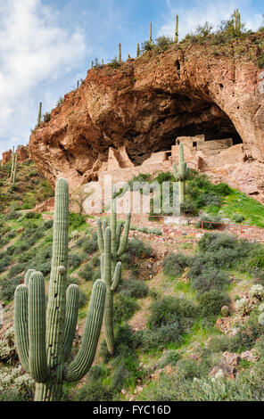 Tonto native american indian ruins cliff dwelling Stock Photo - Alamy