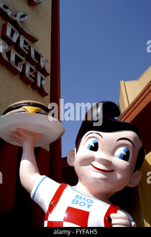 Burbank, California, USA. Bob's Big Boy Drive-In. Car show. (Editorial ...