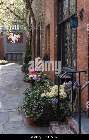 Sniffen Court Historic District in Murray Hill, NYC, east 36th street ...