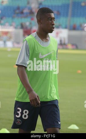 Presnel Kimpembe of Paris Saint-Germain FC with the trophy during UEFA ...