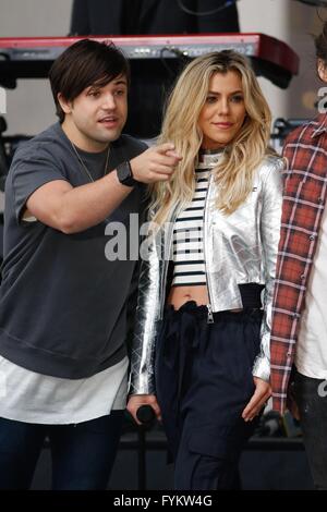 Neil Perry on stage for NBC Today Show Summer Concert Series with The ...