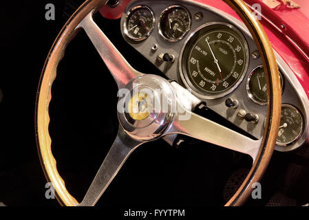 Classic Ferrari Dash Board Stock Photo: 39155230 - Alamy