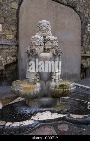 Small fountains in Vatican City Stock Photo - Alamy