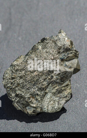 pyrite, pierre, fer, lithothérapie Stock Photo - Alamy