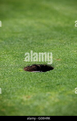 A manicured golf course on a summer day Stock Photo - Alamy