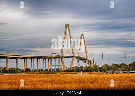 The Arthur Ravenel Jr. Bridge that connects Charleston to Mount ...