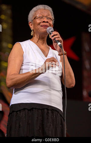 Germaine Bazzle performs at the New Orleans Jazz and Heritage Festival ...