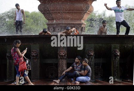 New Delhi, India. 2nd May, 2017. A Pehlwani wrestler poses in Guru ...