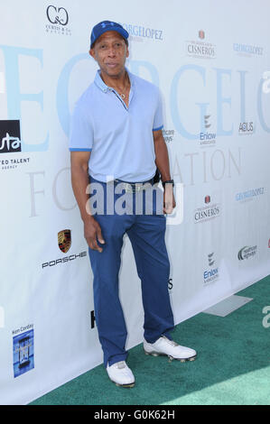 Burbank, CA, USA. 21st Feb, 2016. 02 May 2016 - Burbank, California ...