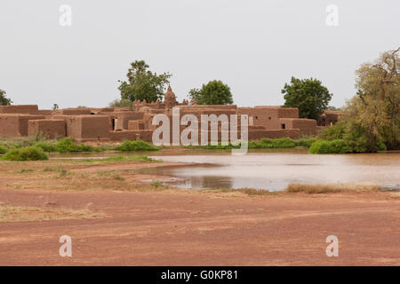 Village in sahel landscape in Mali, Africa Stock Photo - Alamy