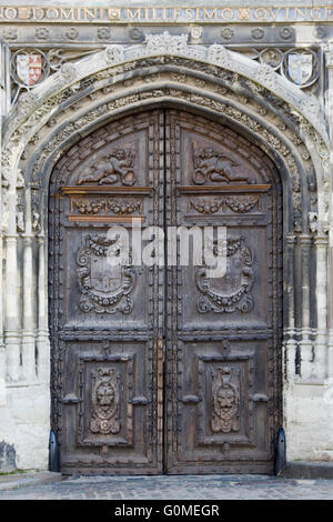 Details on the Canterbury cathedral Christ gate Stock Photo - Alamy