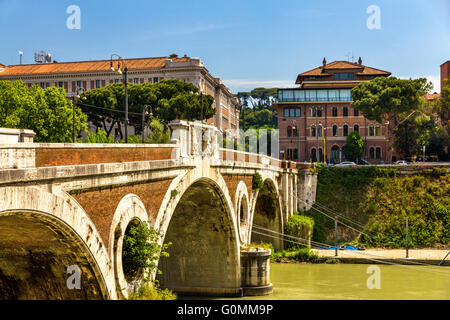 Tiber River and Ponte Matteotti in the centro storico area of Rome ...