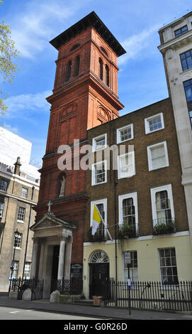 St Patrick's Church, Soho Square: A historic Catholic church in London ...
