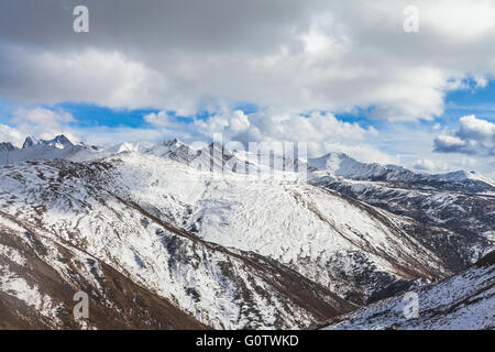 Huanglong, Jiuzhaigou, Sichuan Stock Photo - Alamy