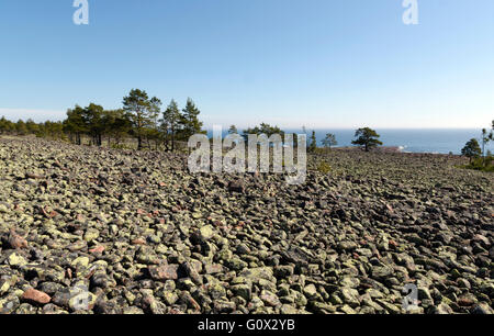 Formations of Shingle and shore banks created by waves Stock Photo - Alamy