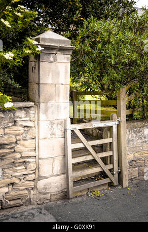 Stone gate post Stock Photo - Alamy