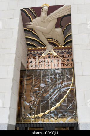 relief rockefeller center by lee lawrie Stock Photo: 20221803 - Alamy